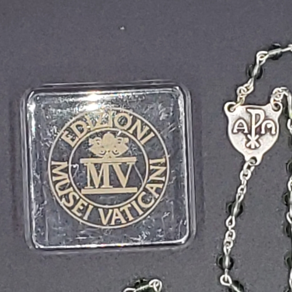 Jewelry | Vintage Edizioni Musei Vatican Rosary W Box | Poshmark